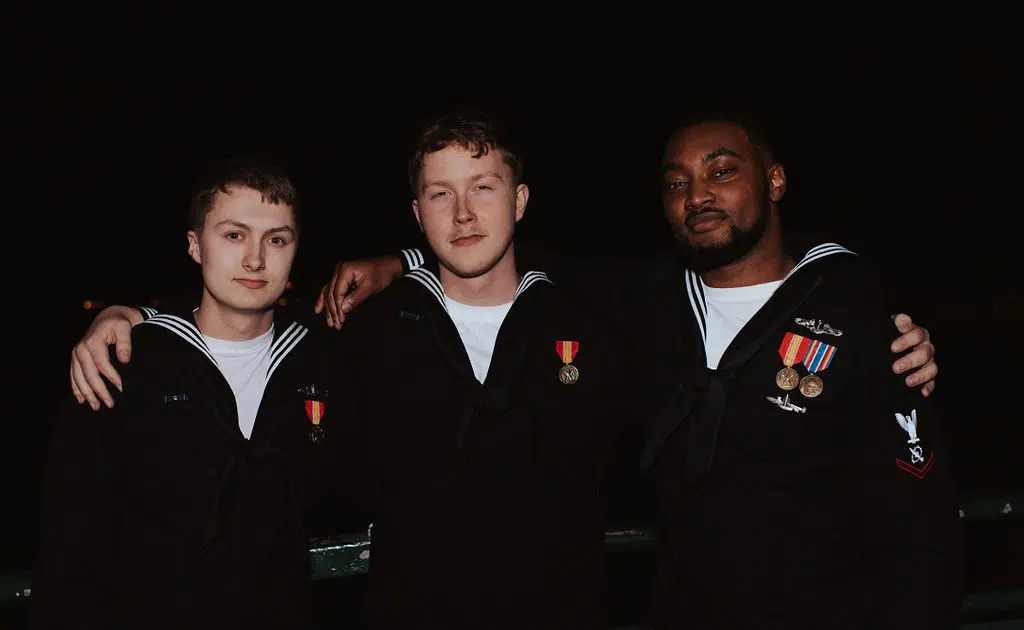 Seattle Photographer Turns Grounded Ferry Into A Grand Photo Shoot ...