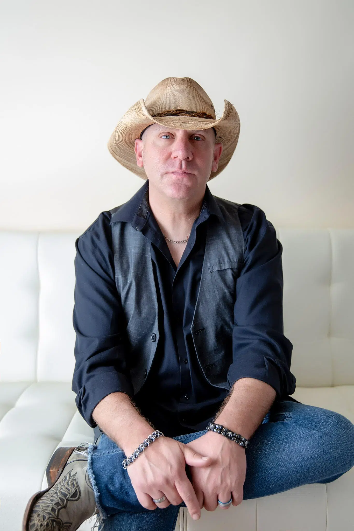 Colorado Grown Featured Artist: Jason Abbott | 1039theplanet.com