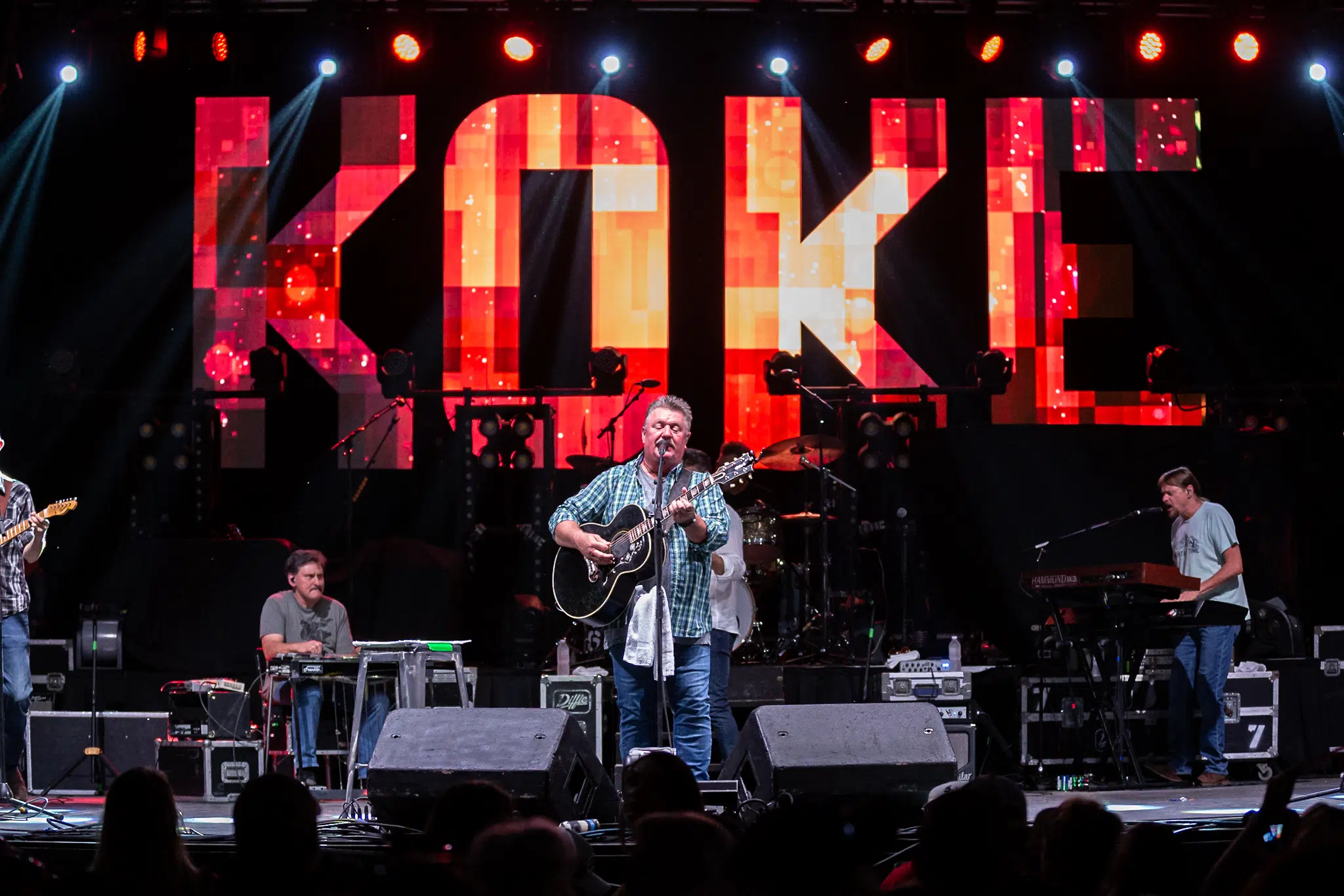 PHOTOS: A Look Back At Joe Diffie’s KOKEFEST 2019 Appearance + Artist ...