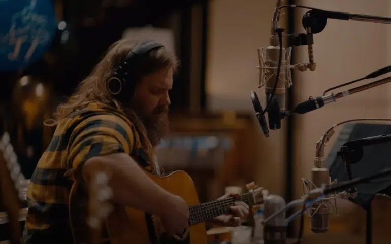 WATCH: Chris Stapleton Simple Studio Video For ‘Starting Over’ | KOKE FM
