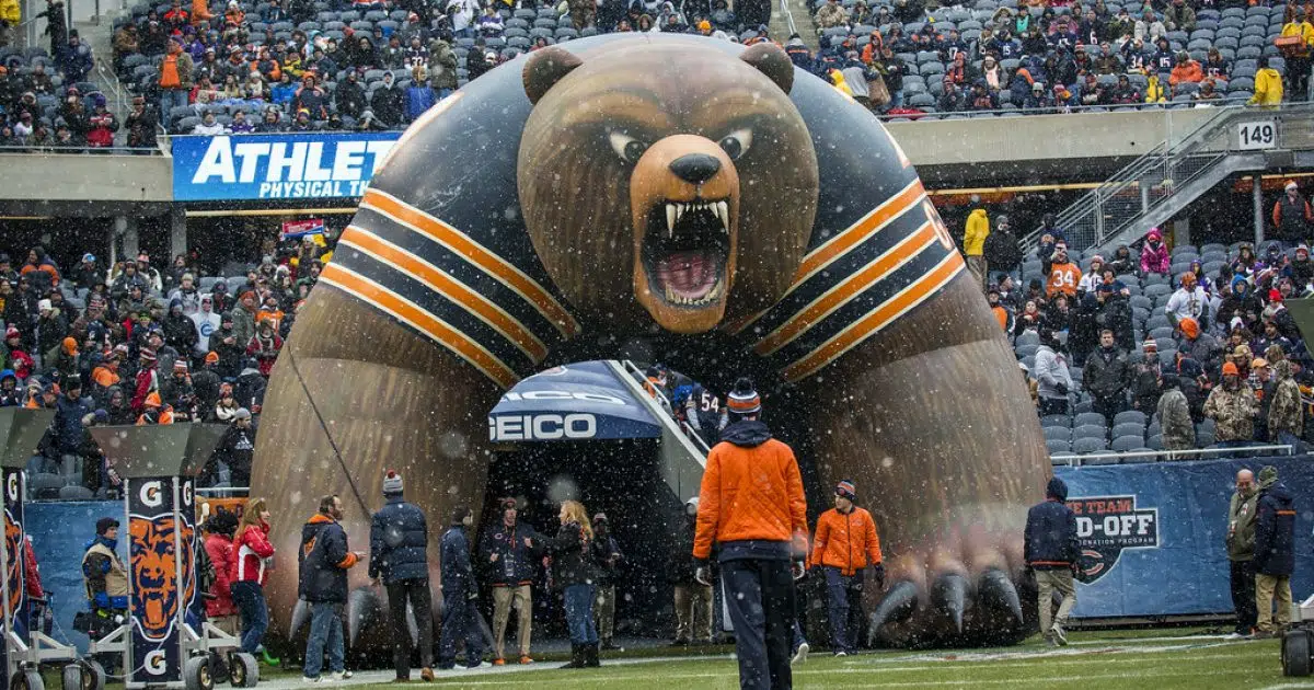 Weenie of the Week 6-19-23 An Em-BEAR-asment [AUDIO] | 105.7 WAPL ...