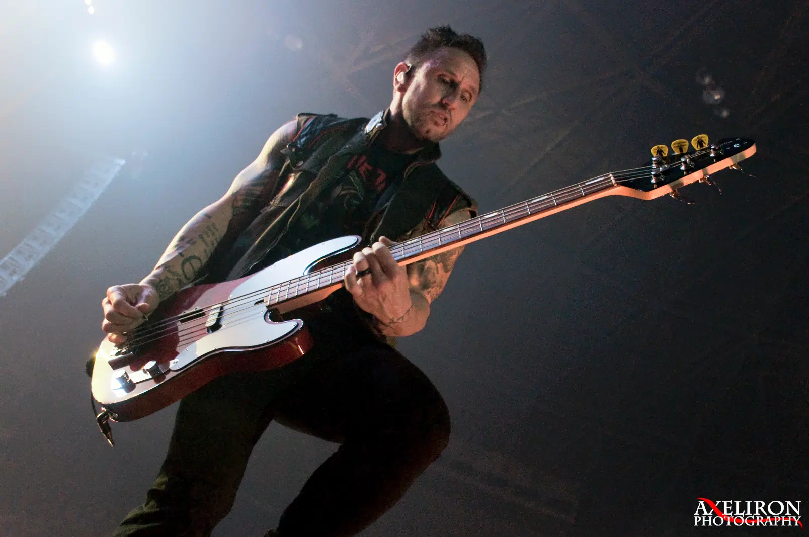 Eric Bass, Bassist For Shinedown, Sits Out Tour Due To Injured Back ...
