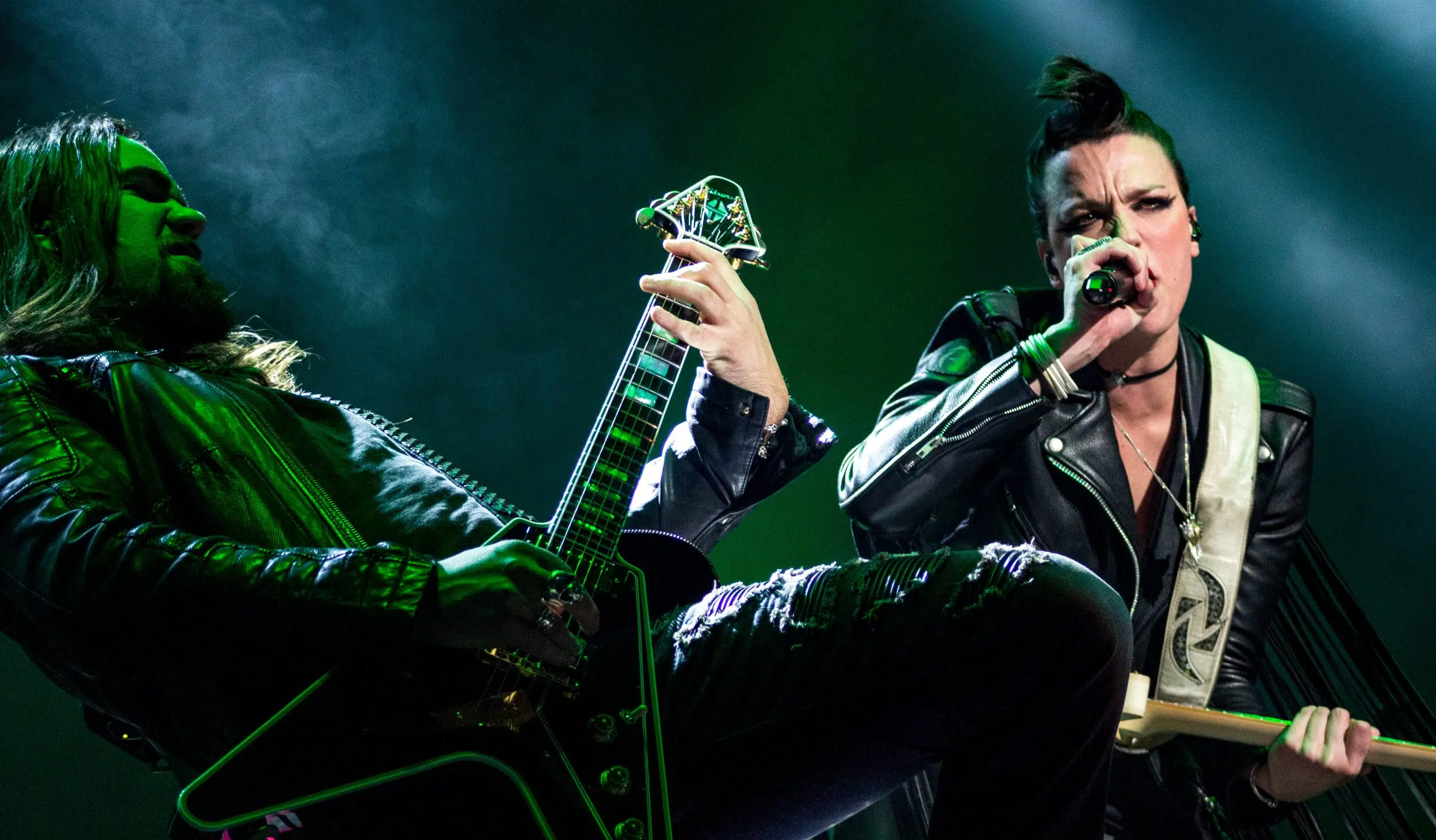 Razor 94.7 104.7 - The Cutting Edge of Rock