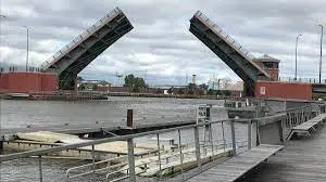 Ray Nitschke Bridge reopens in Green Bay tonight | 105.7 WAPL | The ...