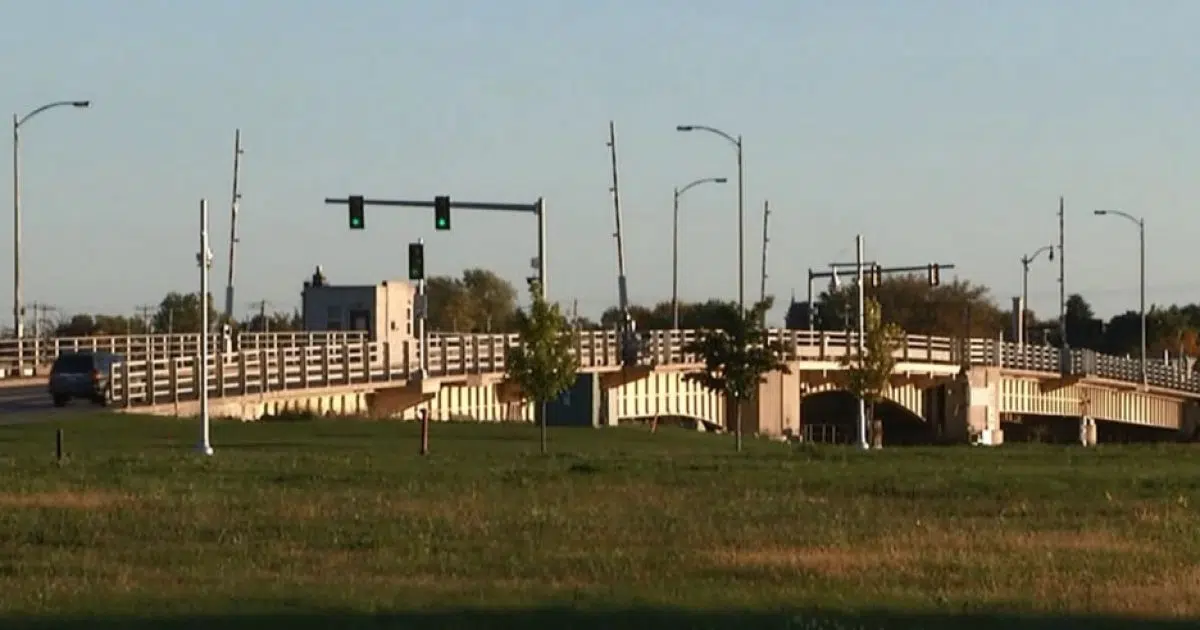DOT chooses fixed-span bridge to replace drawbridge in Oshkosh | WHBY