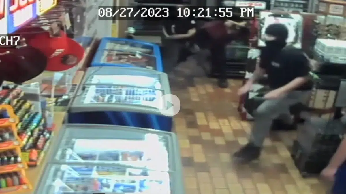 Fox Crossing Police seek four males involved in robbery/assault | 105.7 WAPL | The Rockin' Apple