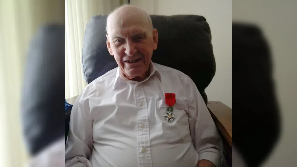 Senior with P.A. connection recognized by Government of France | paNOW