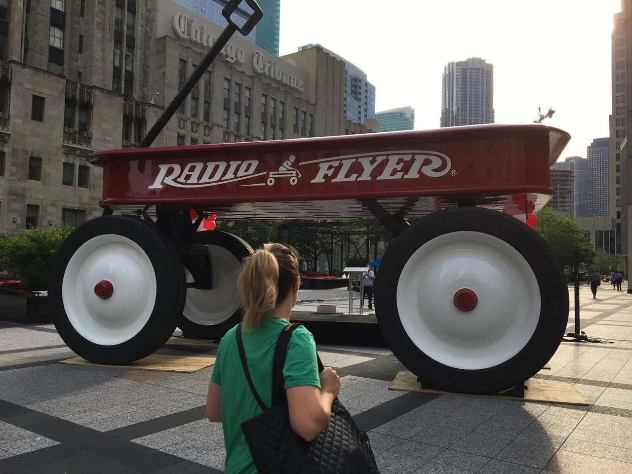 Radio Flyer rolls into Chicago to celebrate 100 years | paNOW