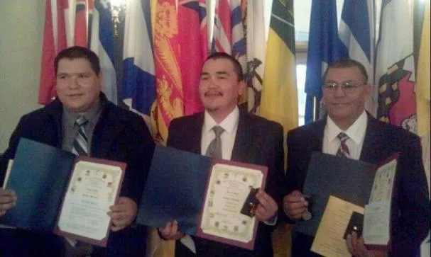 Recognized hero saves little girl from house fire | paNOW