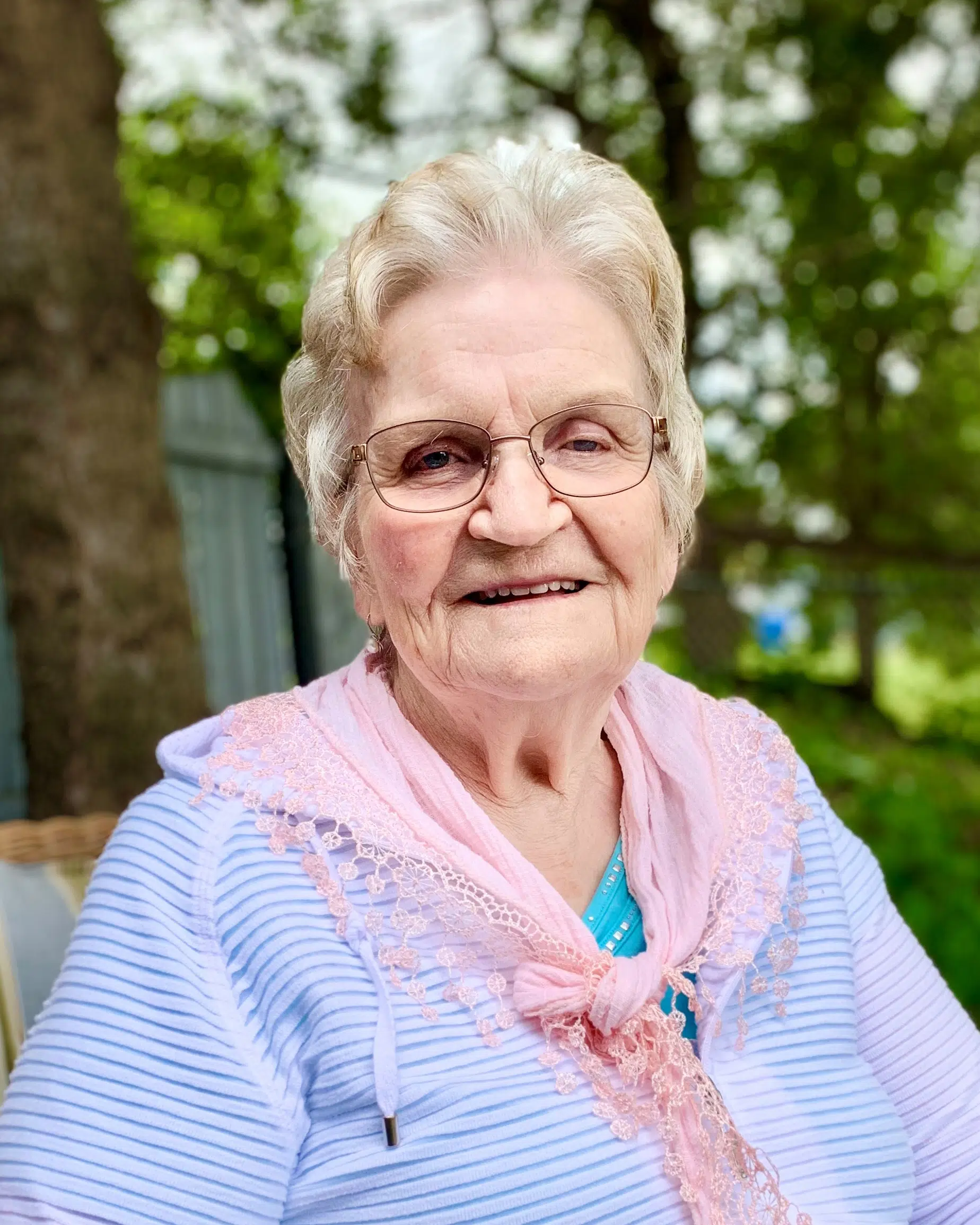 Rose Macdonald's Instagram, Twitter & Facebook on IDCrawl