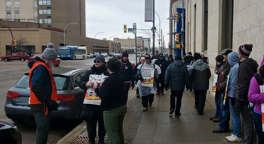 Tentative agreement reached between CRA and union | Country 600 CJWW