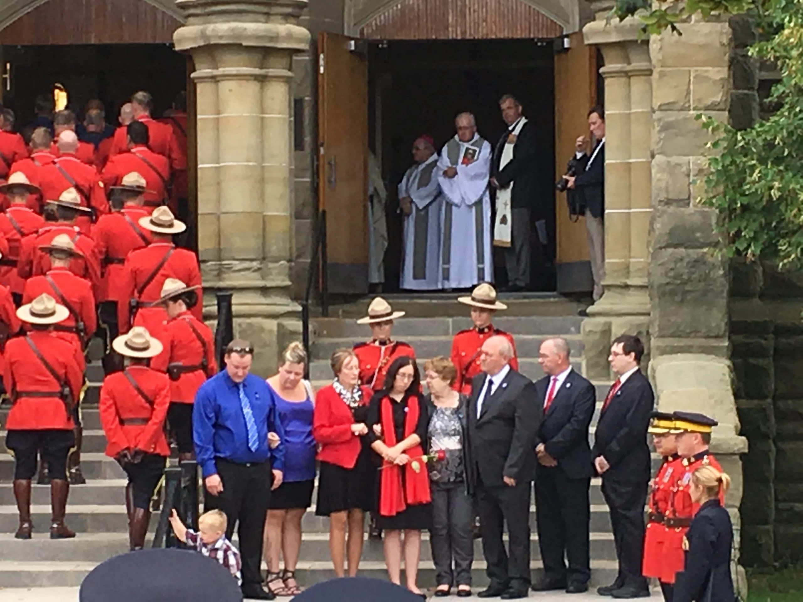 Hundreds Pay Tribute To Fallen Mountie | Country 94