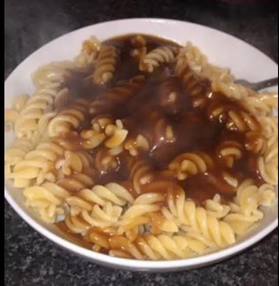 Is This Gross? Pasta and Gravy | Country 100.7