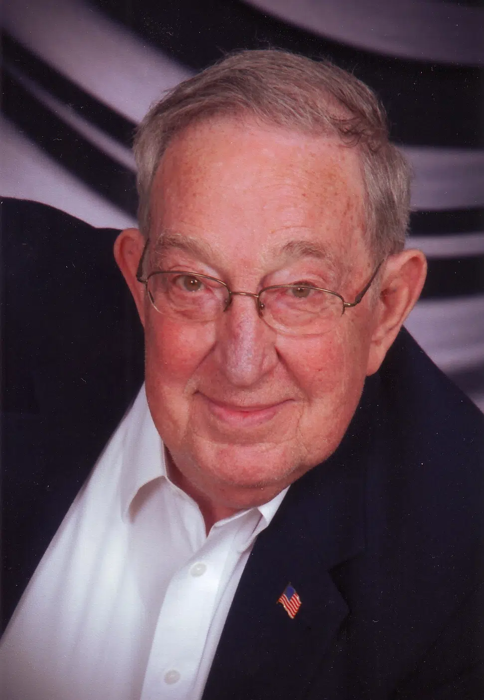 Robert L. Hackl | Seehafer News