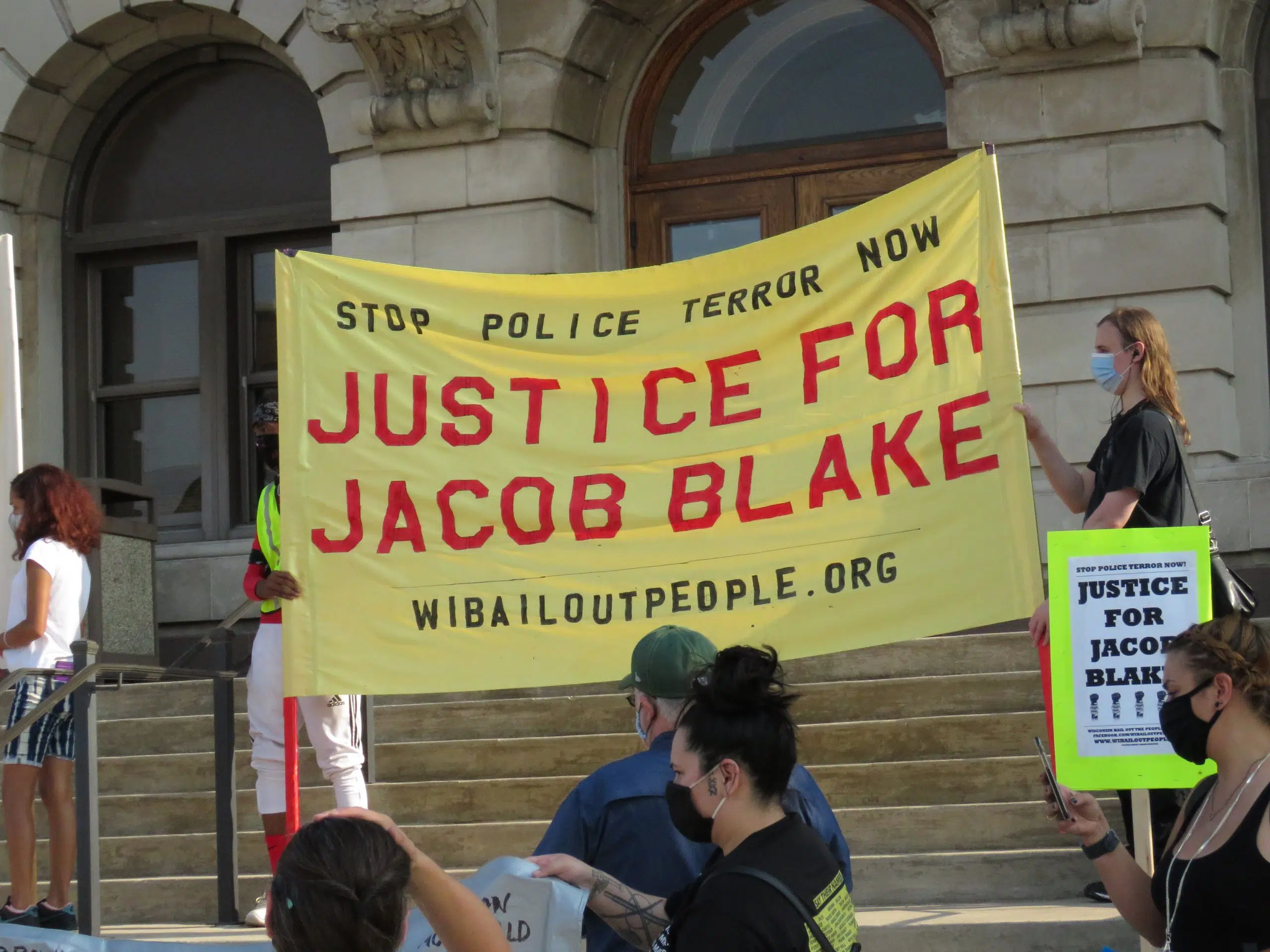 Kenosha Mayor, Police Chief Getting Ready For Charging Decision In ...