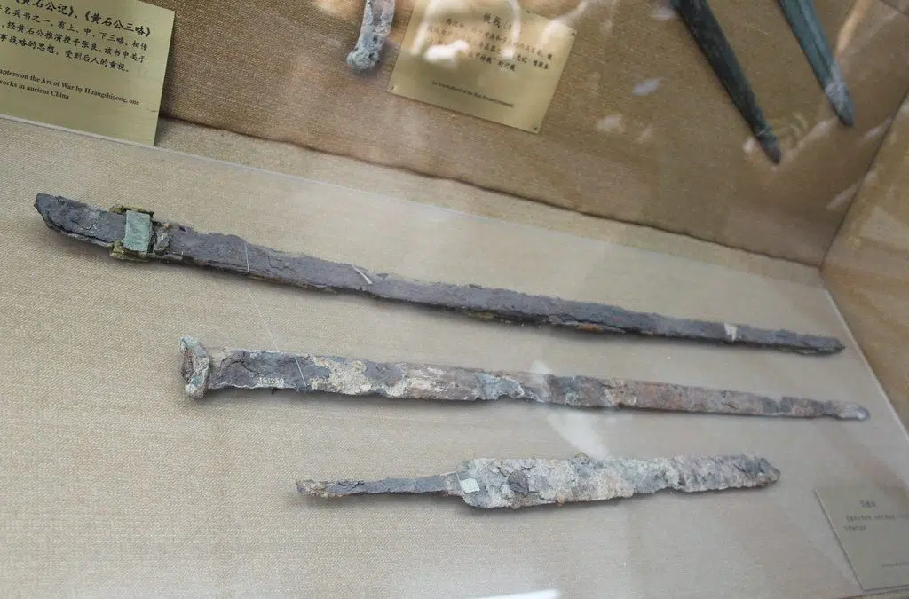 4 Preserved Roman Swords discovered in a Dead Sea Cave in Israel | Rock 107