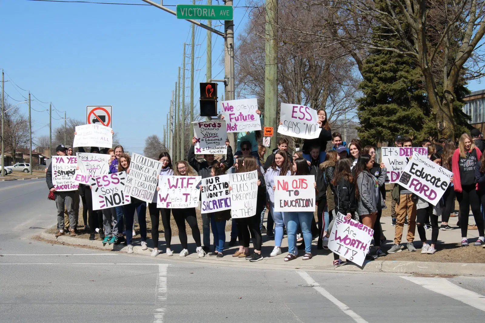 Quinte Region high school students protest education cuts | Quinte News