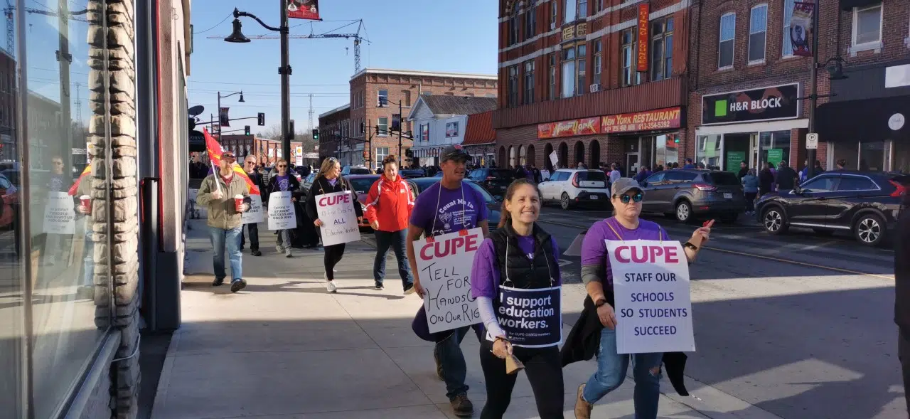 CUPE education workers vote in favour of deal with the province ...