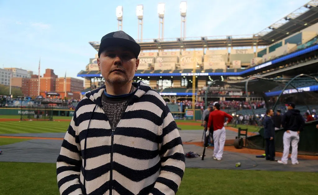 32 Years Ago Today: Remembering “Gish” | 102.9 The Buzz