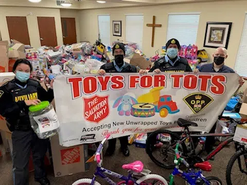 Dufferin OPP Kicks Off Toys For Tots | FM101 Orangeville Today