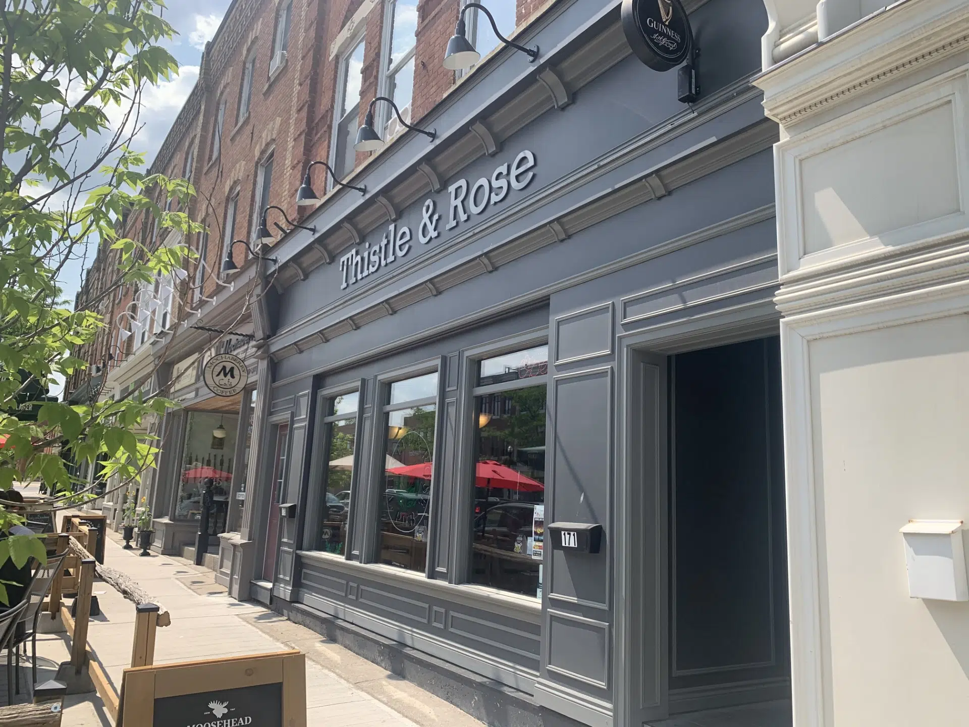 Thistle and Rose: The New Pub Where Everyone Goes | FM92 South Simcoe Today