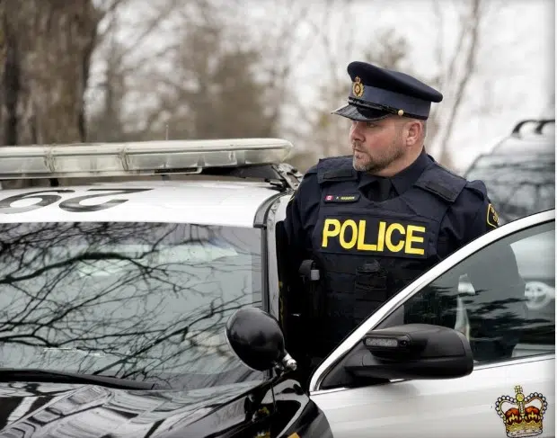 OPP screening vehicles at Quebec border crossings | Oldies 107.7