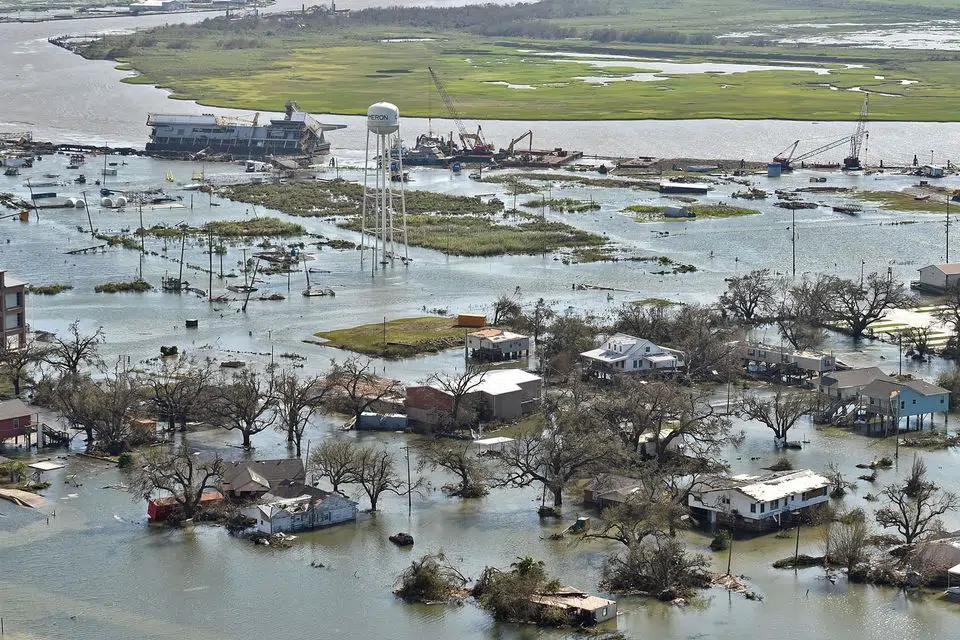 Half of Cameron Parish homes thought to have been destroyed by Laura ...
