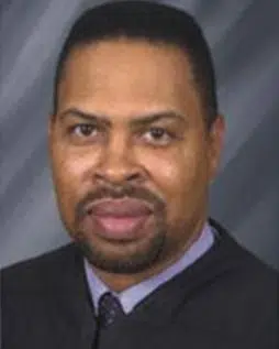 Louisiana abortion clinics remain open as a lawsuit against the ban ...