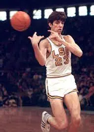 LSU to unveil statue of Pete Maravich near the arena that’s named after ...