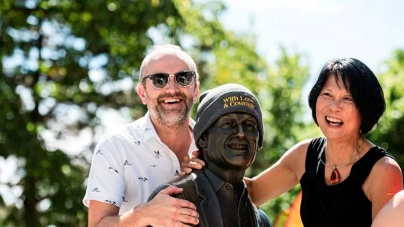 Jack Layton’s family and NDP Leader celebrate former leader’s life | battlefordsNOW