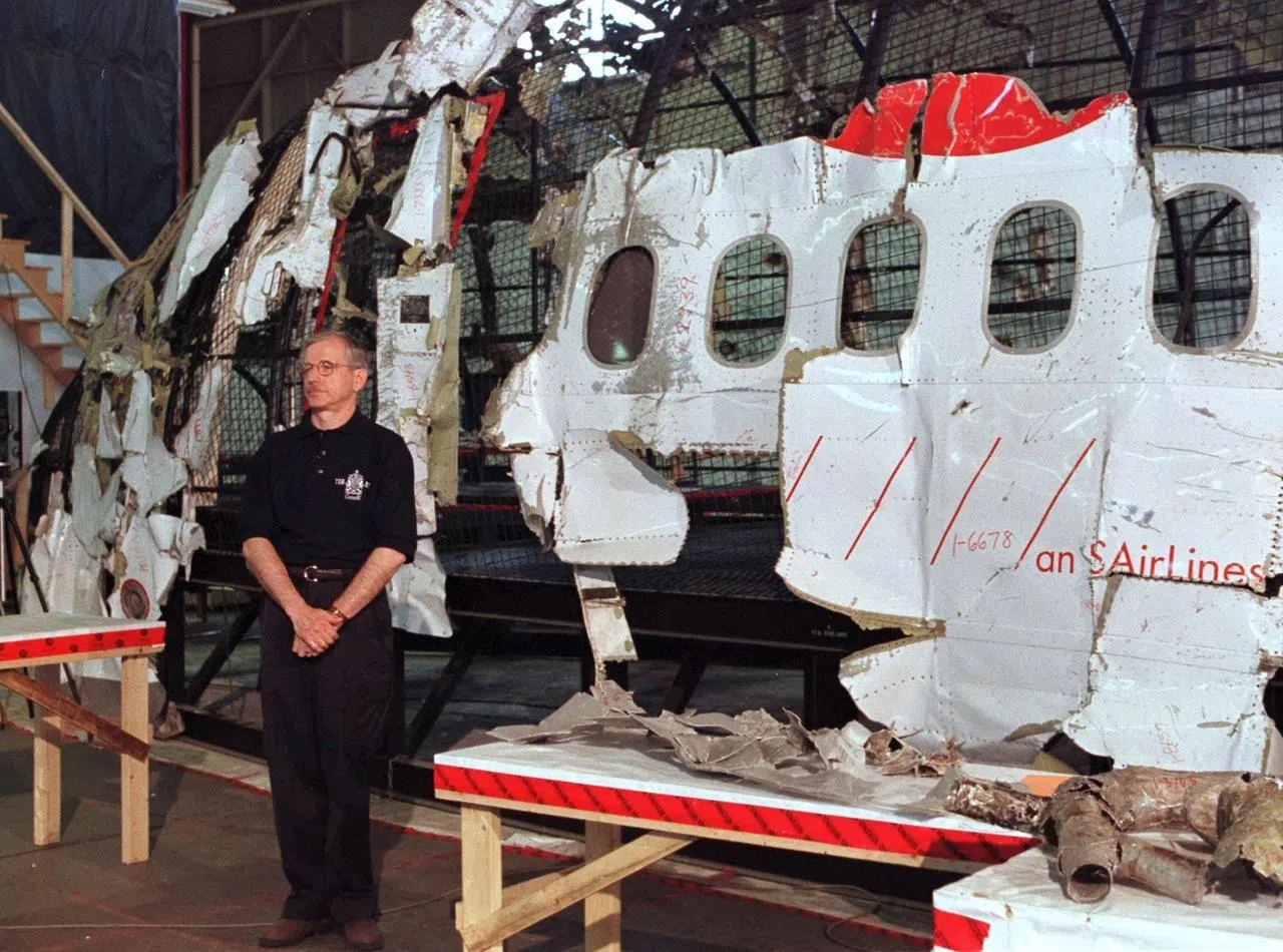 A few facts and figures about the crash of Swissair Flight 111 off Nova ...