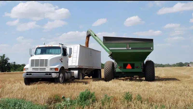 Mandatory training for agriculture semi drivers | farmnewsNOW