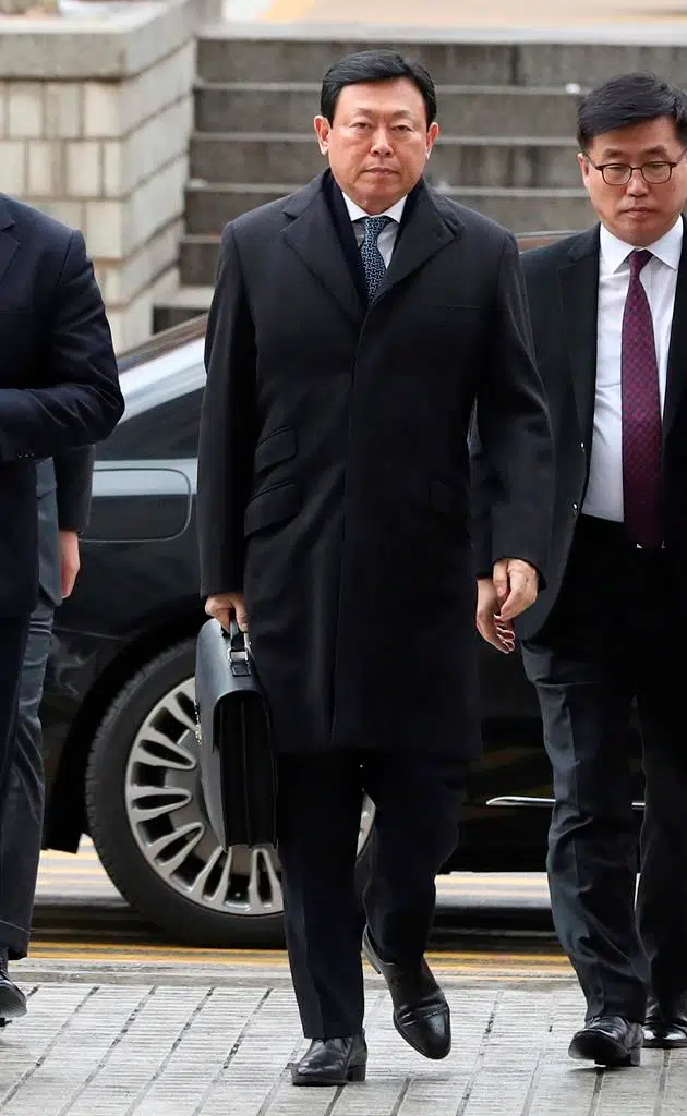 Lotte founder, chairman convicted of corruption | saskNOW ...