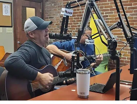 Trace Thompson uses his gift of music to give back | KORN Country 100.3 ...