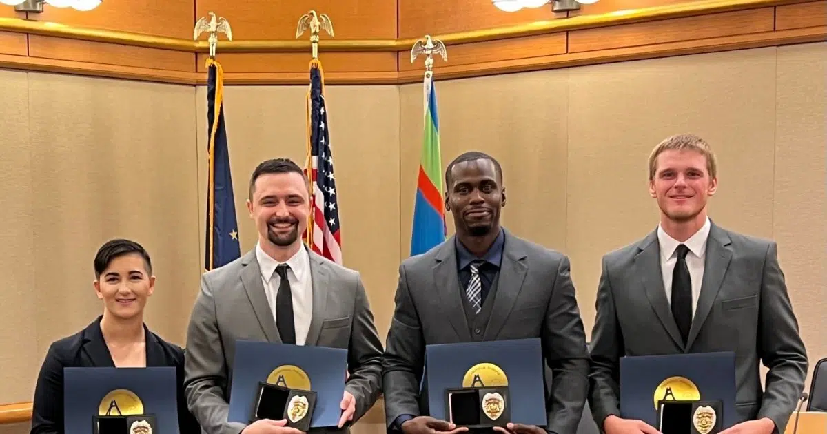 Four new CPD officers sworn in | QMIX 107.3