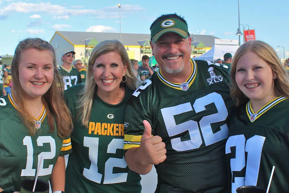 WDEZ 101.9 FM Great Country