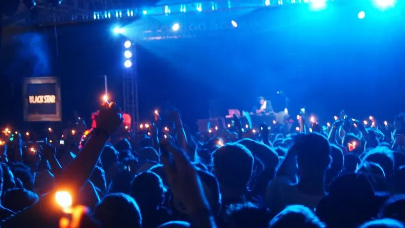 WDEZ 101.9 FM Great Country