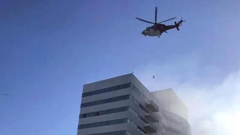 1 critically injured in Los Angeles high-rise apartment fire | EverythingGP