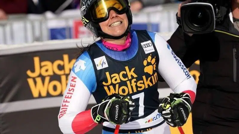 New Zealand teenager Robinson wins GS in absence of Shiffrin | EverythingGP