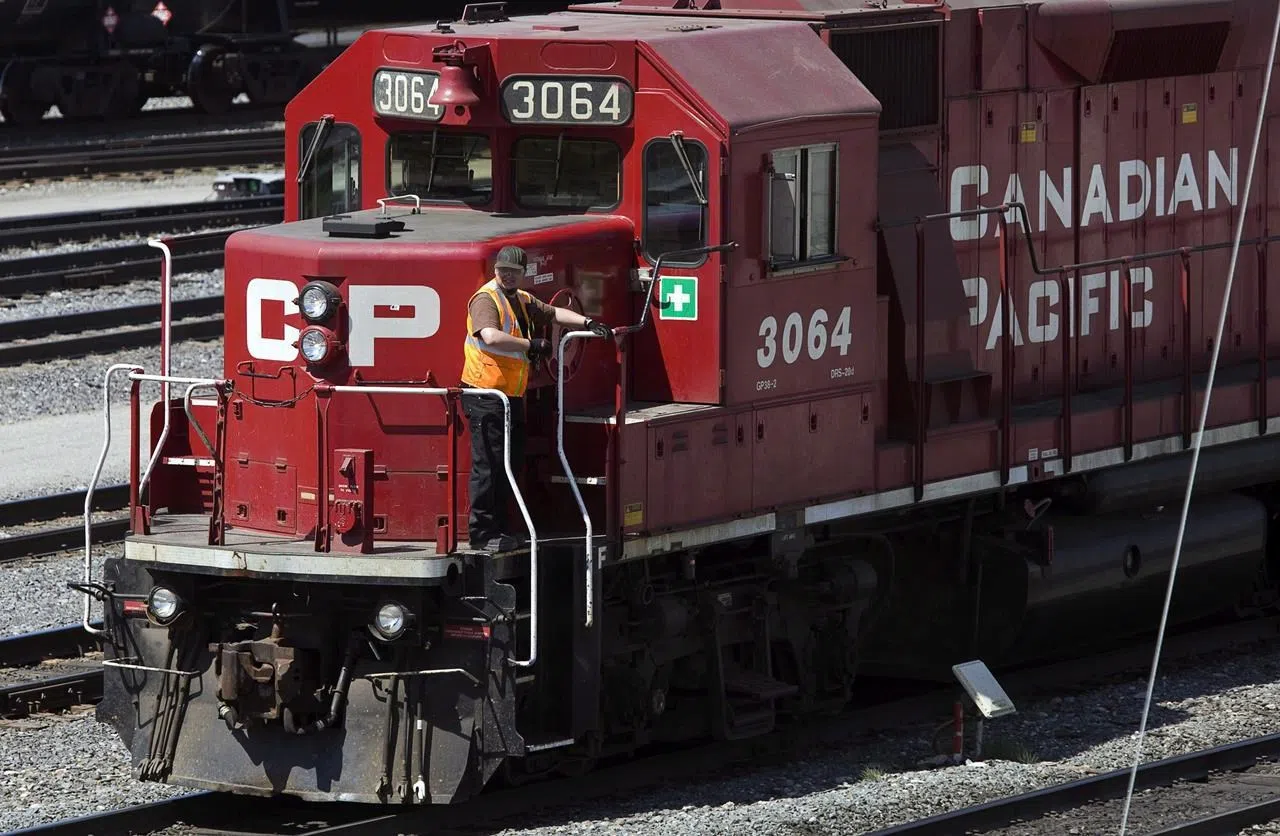 CP Rail train operators on strike; signal workers reach agreement ...