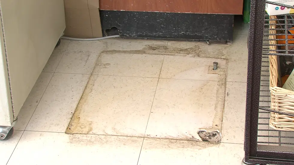 Redcliff RCMP investigating break and enter at Pharmasave | Lethbridge ...