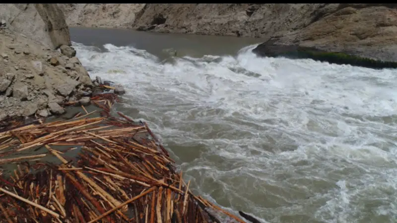 Crews expected to work on Big Bar landslide site through the winter ...