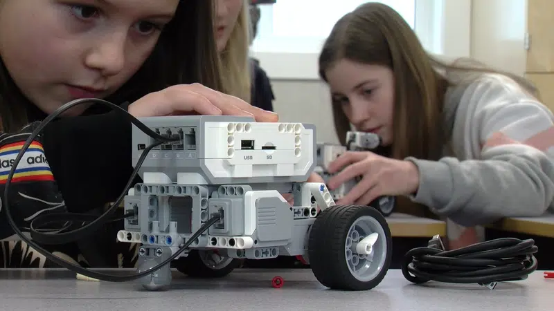 Kamloops students learn a lesson in problem-solving through robotics ...