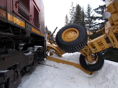 Collision involving train and grader in Telkwa | CKPGToday.ca