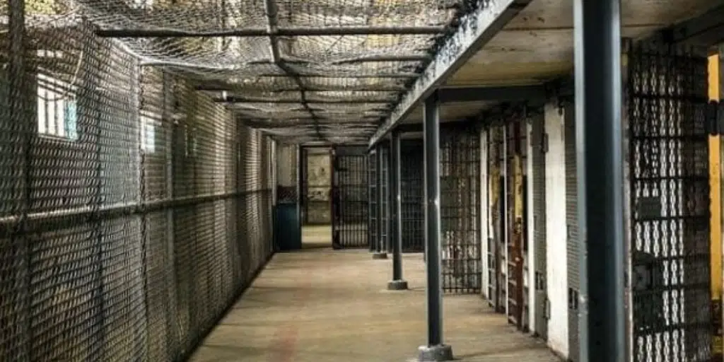 A staggering number of Indigenous Canadians are in jail | CKPGToday.ca