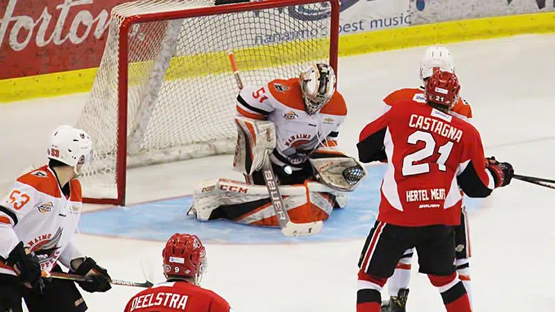 Clippers open playoffs with 6-3 win over Bulldogs | NanaimoNewsNOW ...