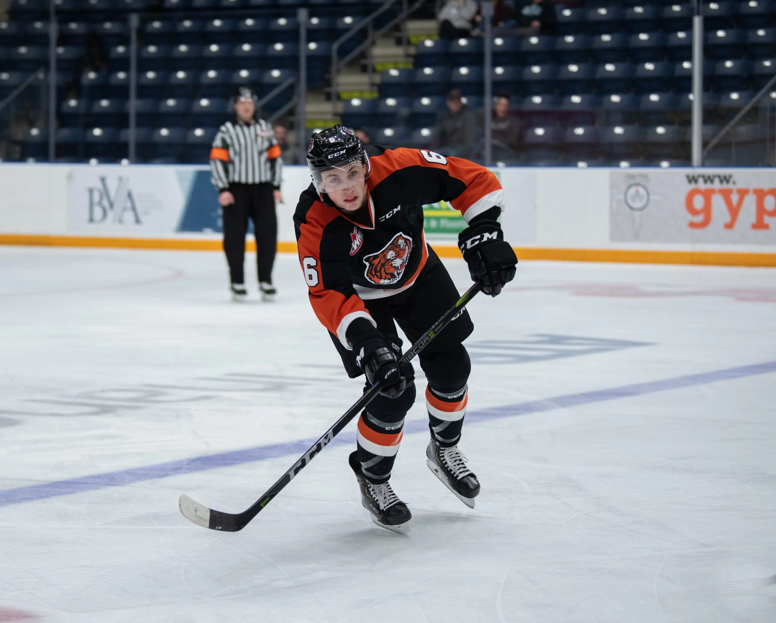 MacPherson turns professional, signs AHL contract with Thunderbirds ...