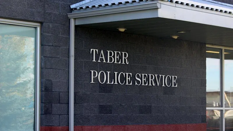 Taber Police arrest man wanted on warrants across Alberta | CHAT News Today