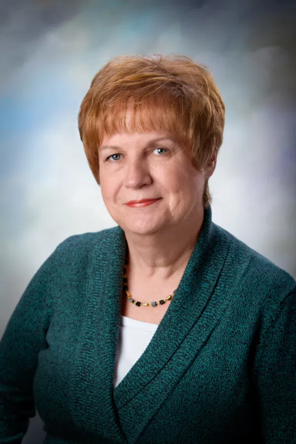 Connie Rae Carpenter-DuffConnie Rae Carpenter-Duff | Winona Radio