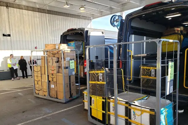 Amazon Celebrates One Year In St. Cloud | KNSI